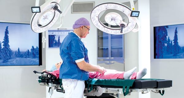 Equipping and networking operating theatres for the future